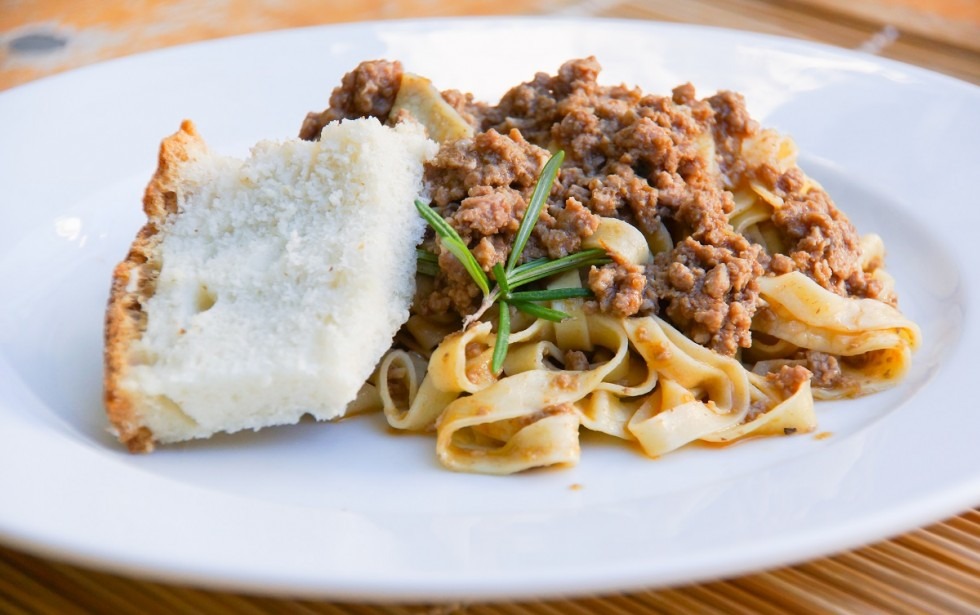 3-Step Ribbon noodles with dry-aged mince - Dry Ager Australia & NZ