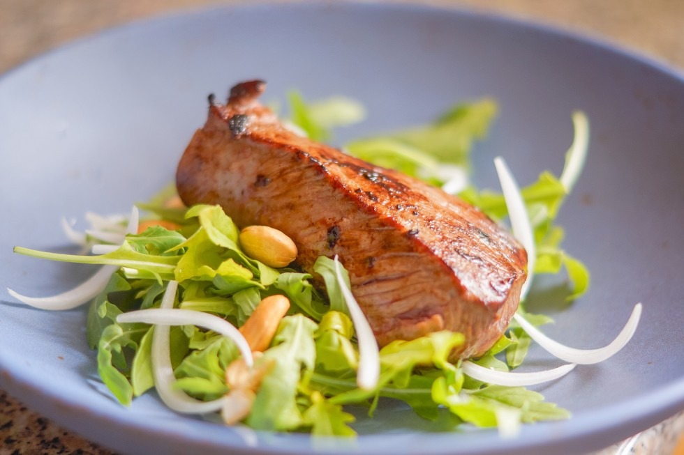 Dry-Aged Roast Beef with Cashew Salad - Dry Ager Australia & NZ
